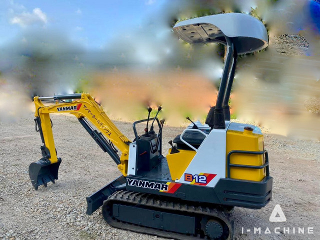 HITACHI EX30-2 Mini Excavator in Malaysia, JOHOR | i-Machine